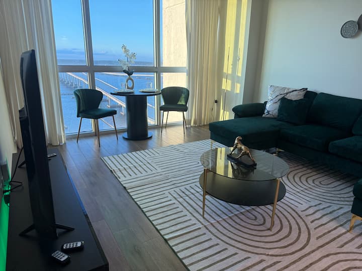 Modern 1-bedroom Getaway At Edison Grand Luxury. - Fort Myers, FL