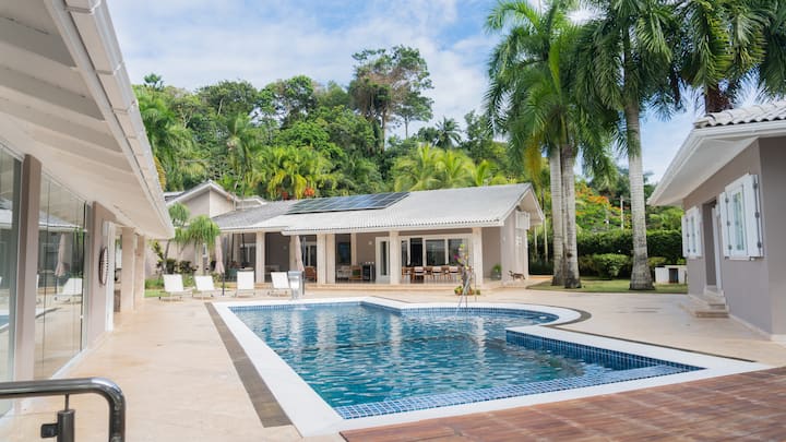 Mansão Luxuosa Exclusiva - Lauro de Freitas