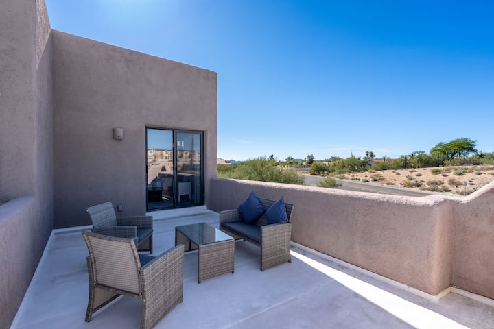 Modern Foothills Summer Retreat | Mtn Views & Pool - Marana, AZ