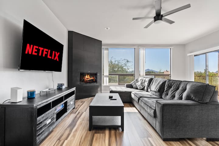 Modern Foothills Retreat | Mountain Views, Pool - Marana, AZ