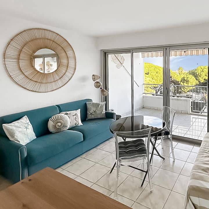 Réveille-toi Face Aux ÎLes D'or, Dans Studio Cosy - Le Lavandou