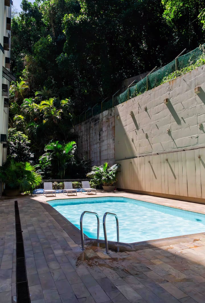 Luxo- Praia 200m, Varanda, Piscina, Banheira - Brazil