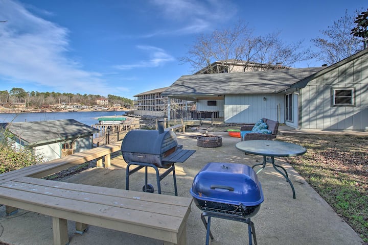 Waterfront Getaway On Lake Hamilton - Lake Hamilton, AR