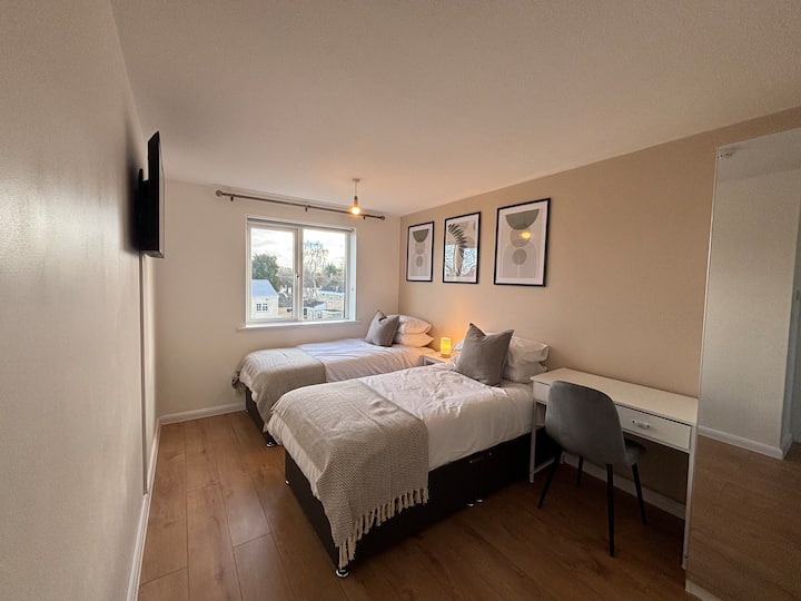 2br Apartment • Parking • Walk To Uni & Hospital - Oxford