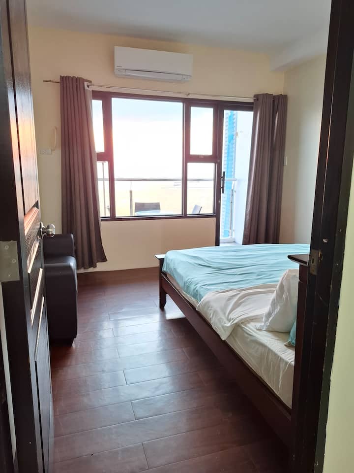 Amazing Views From The 37th  In Manila Bay - Manila