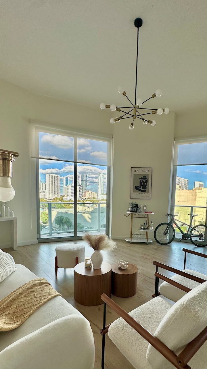 Beautiful Apartment In The Heart Of Miami - Miami, FL