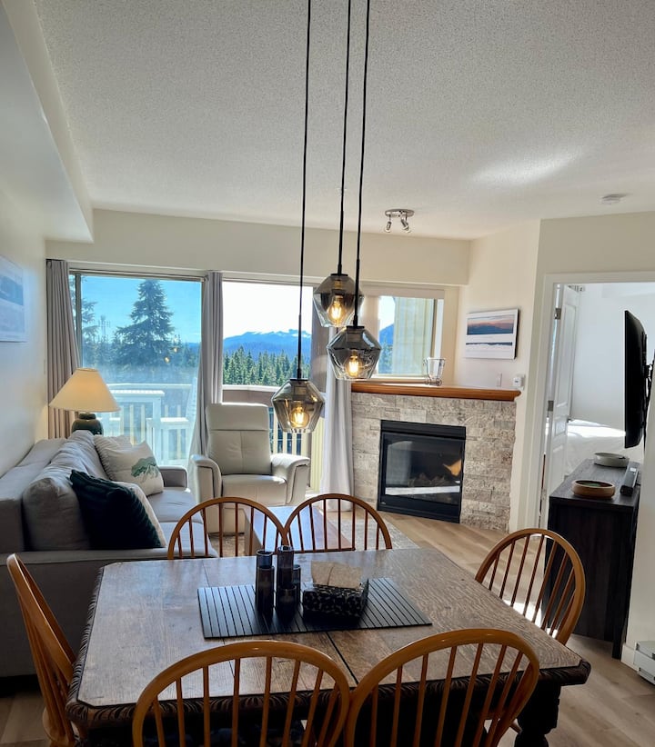 Slopeside Suite! New Ski In/out @ Mt Washington - Mount Washington