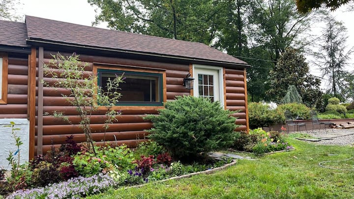 Cozy Cabin - Somerton - Philadelphia
