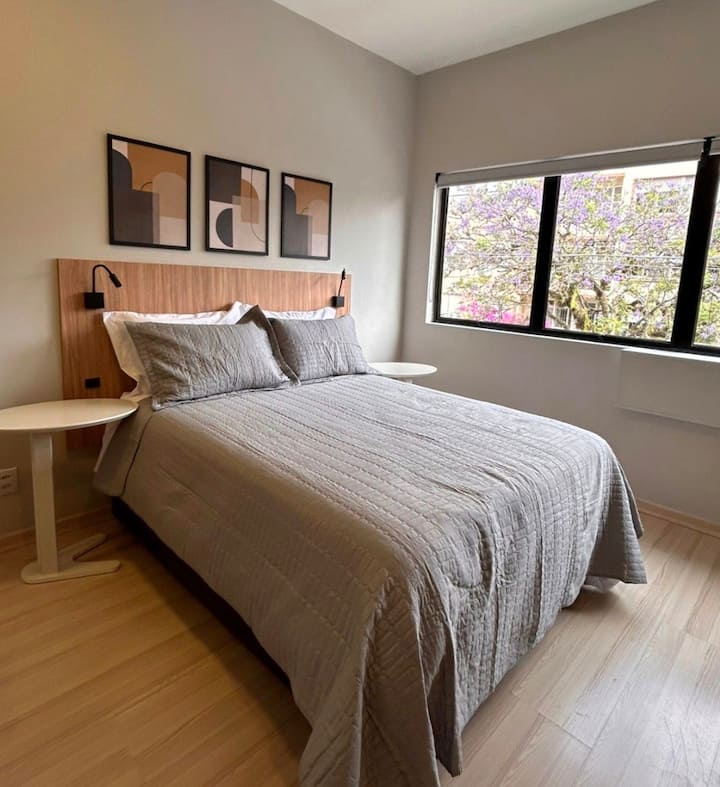 Estúdio Moderno No Bom Fim! R. Henrique Dias - Porto Alegre