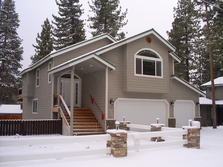 Four Seasons Of Vacation And Fun In Tahoe. - Stateline, NV