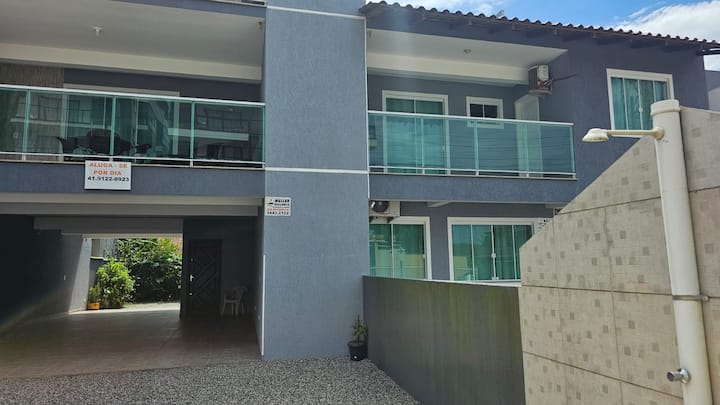 Sobrado Com 4 Quartos A 2 Minutos Da Praia. - Itapoá