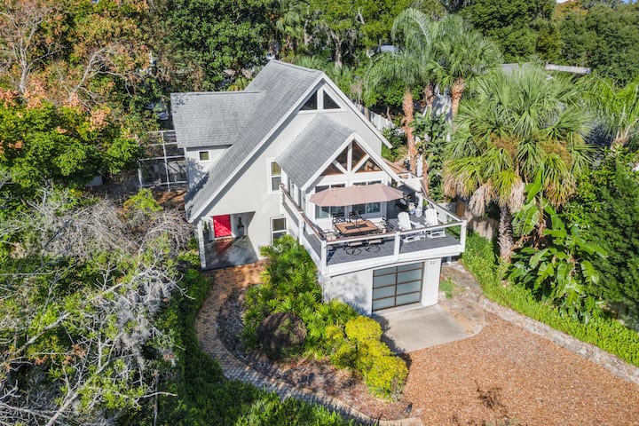 Langoon Lodge (4-br 3-ba, 7 Beds) Walk To Dt&lake - Mount Dora, FL