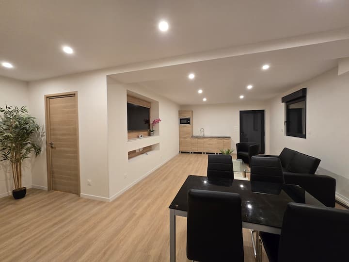 Le Russey Appart 4 Pers 1x Lit 160 2x Lits 90 - Vaucluse