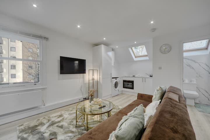 The Luxe Apartment - Bromley