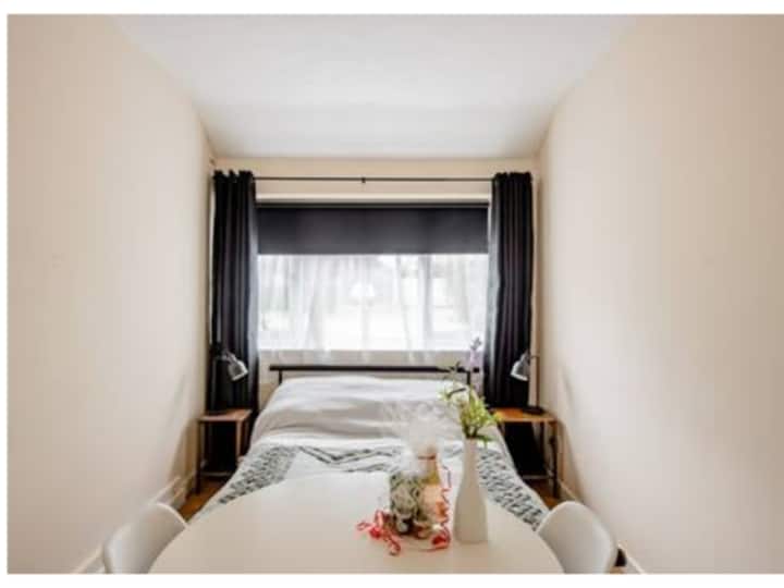 Maldon, Historic Town With A Lovely Estuary - Maldon