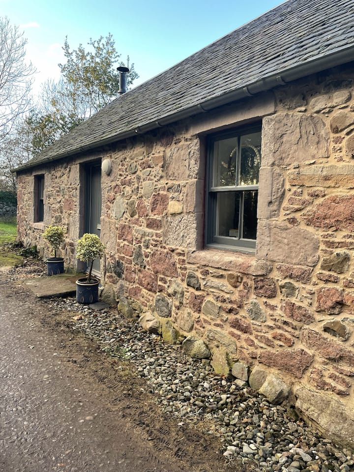 Romantic Cairnwell Farm Cottage - Écosse