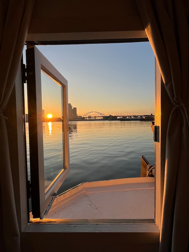 Houseboat In Amsterdam City - Diemen