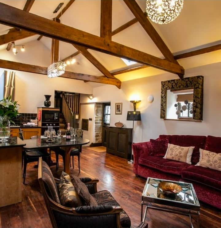 The Opulent (Falstone Kielder Northumberland) - Northumberland