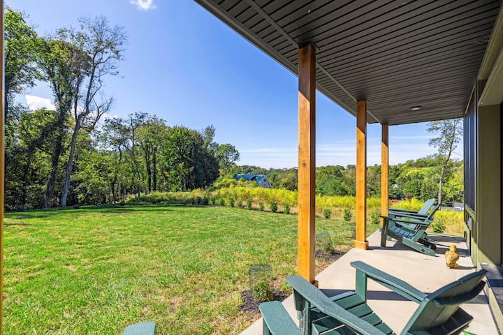 New, Contemporary House In Historic Harpers Ferry - Harpers Ferry, WV