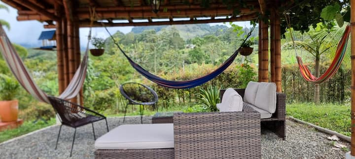 Magnífica Casa Campestre - Jardín