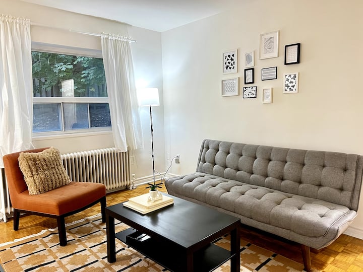 Toronto Upper Beaches Apartment - Toronto