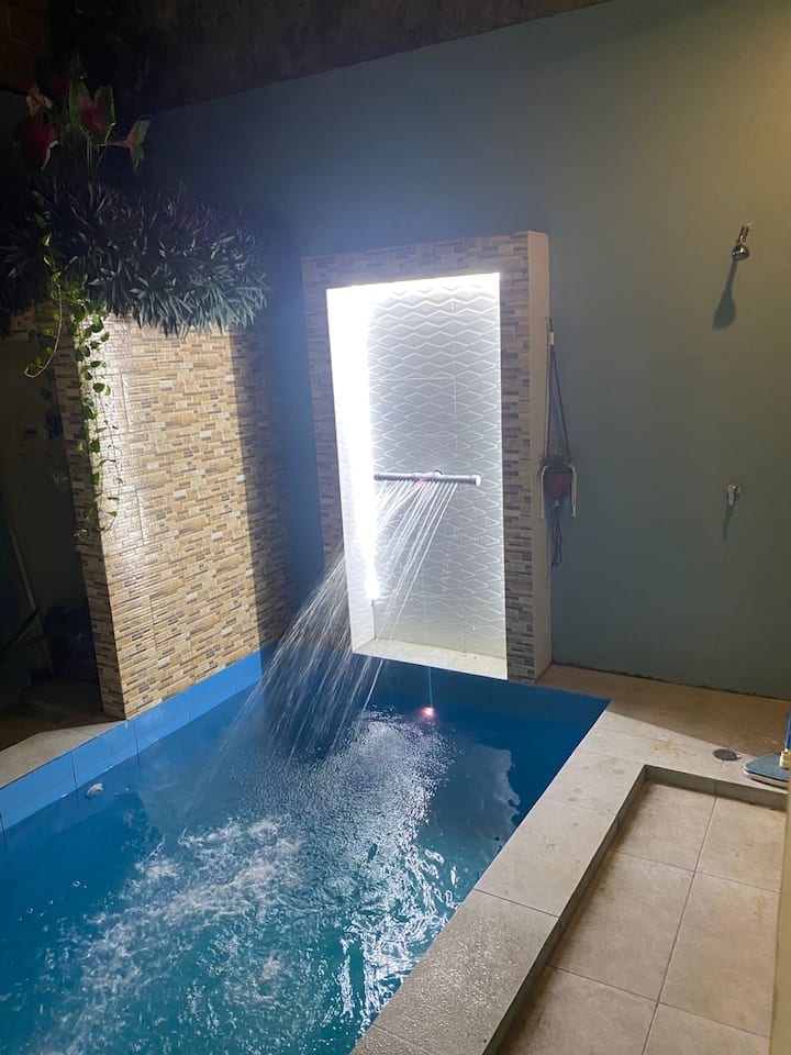 Hermosa Casa Con Piscina Privada. - Iquitos