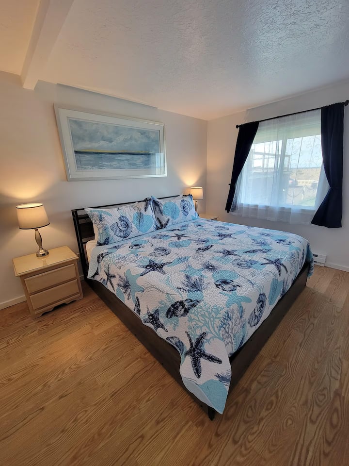 Oceanfront #101 Condo King 1 Bedroom - 錫賽德