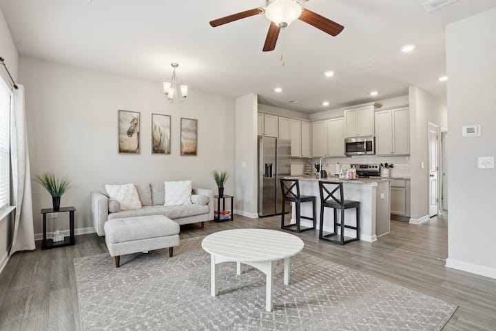 Perfect Lux Retreat | 5 Min To Downtown + Airport - Decatur, GA