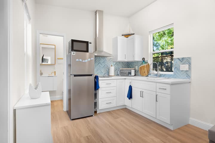 Serene Designer Hideaway In Walnut Creek - Concord