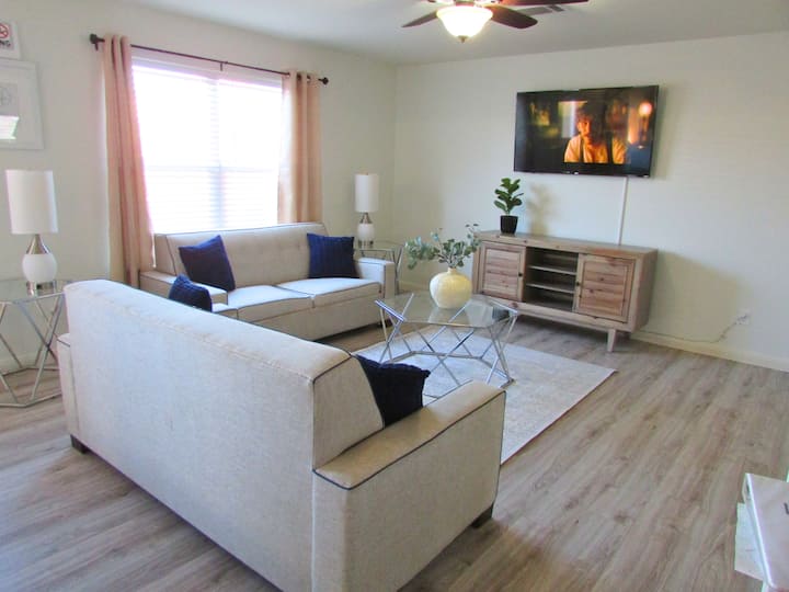Newer Built Spacious Home - Fort Worth, TX