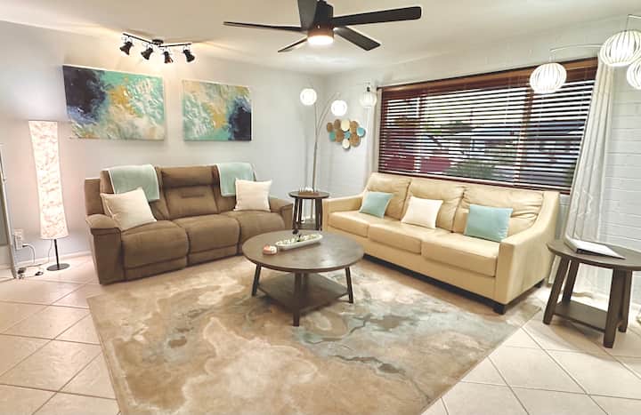 Sun City 2 Br, 2 Bath Home Palms On The Golf Green - Sun City