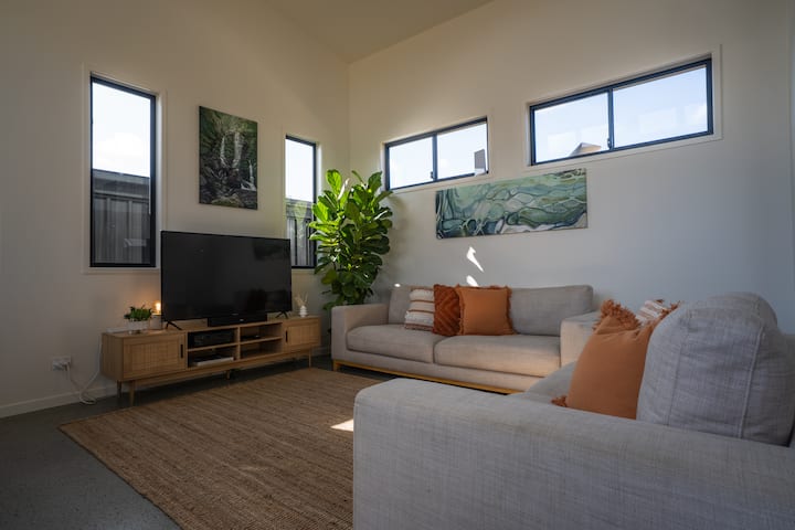 Designer Home Surrounded By Nature – Mullumbimby - Mullumbimby