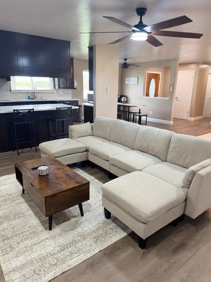 The Sawtelle Farmhouse - 12 Acre Almond Orchard - Yuba City, CA