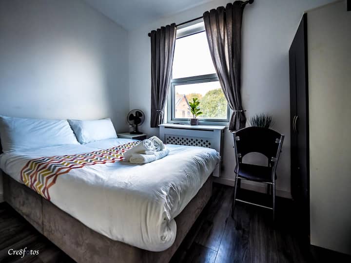 En-suite 5 Woodhouse (Private Bath, 2 Kitchen) - Stoke-on-Trent