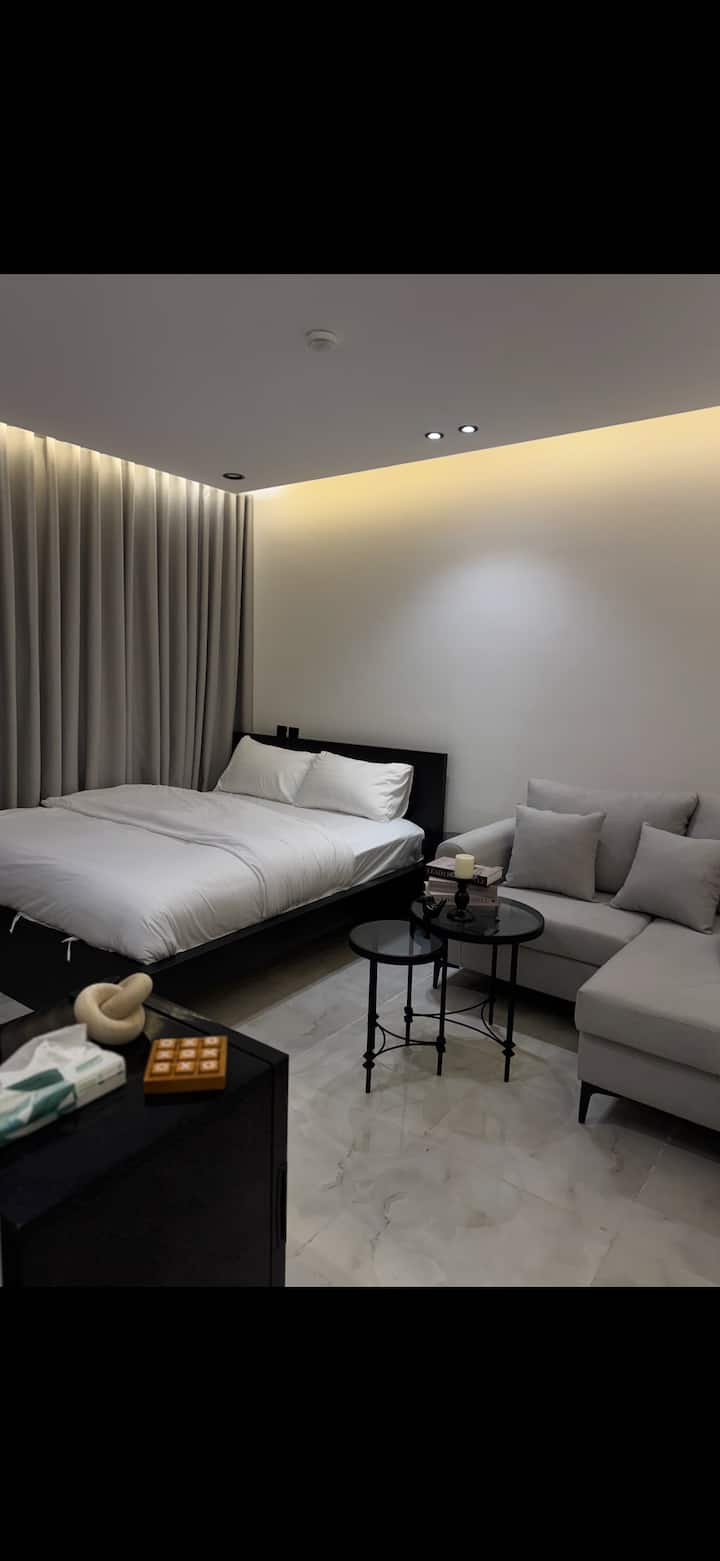 أستديو راقي دخول ذاتي - Riyadh