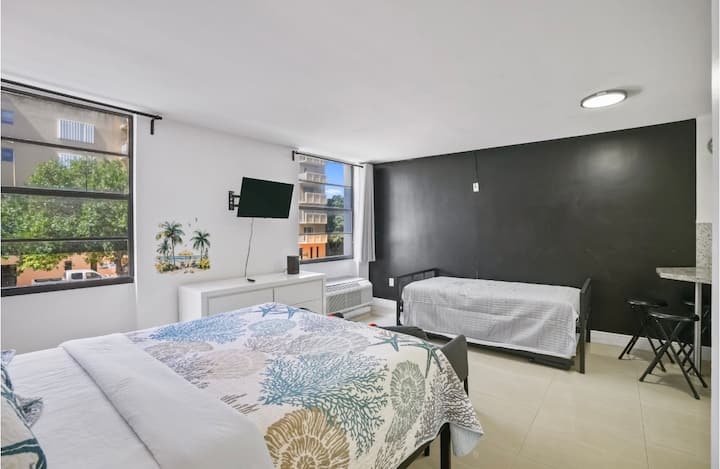 Studio Miami Beach - Miami Beach, FL