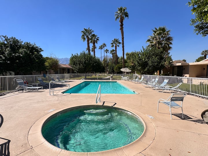 Charming & Cozy 2+2 House In Cathedral City. - Cathedral City, CA