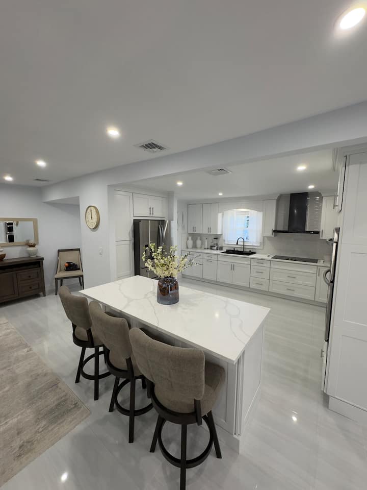 Your Ideal Getaway Awaits ! - Holbrook, NY