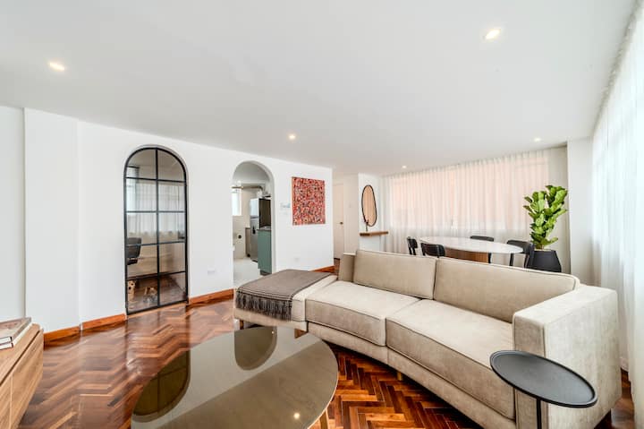 Stunning Condo In Elite Location | 100% Walk Score - Bogota