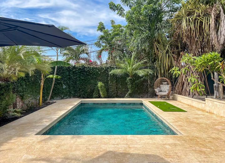 Tropical Studio Retreat W/ Pool Steps To The Beach - Tamarindo