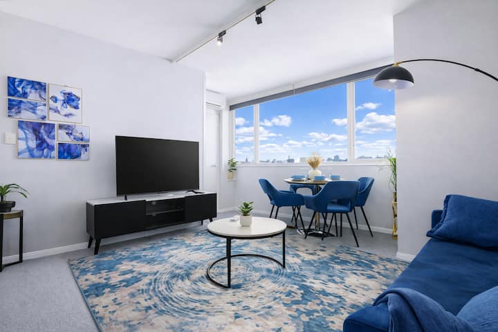 Gorgeous 2br Cityside Apt W/ Pool, Gym, Parking - Spring Hill