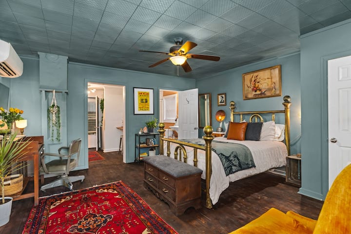 The Daisy Mae - Florence, AL