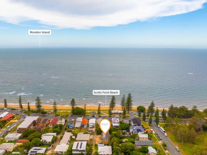 Private Top Floor Beachfront Unit In Margate - Margate, Australia