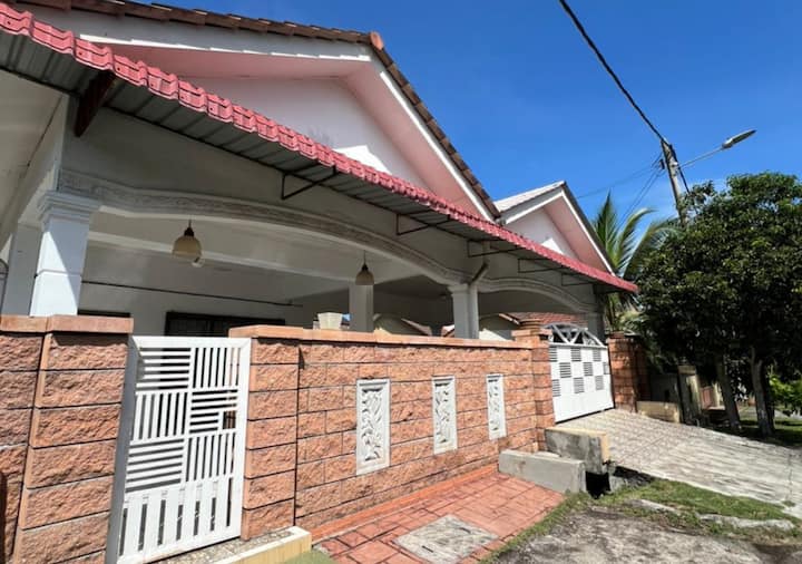 Homestay Kota Puteri (Muslim Only) - Near To Btp - Bestari Jaya