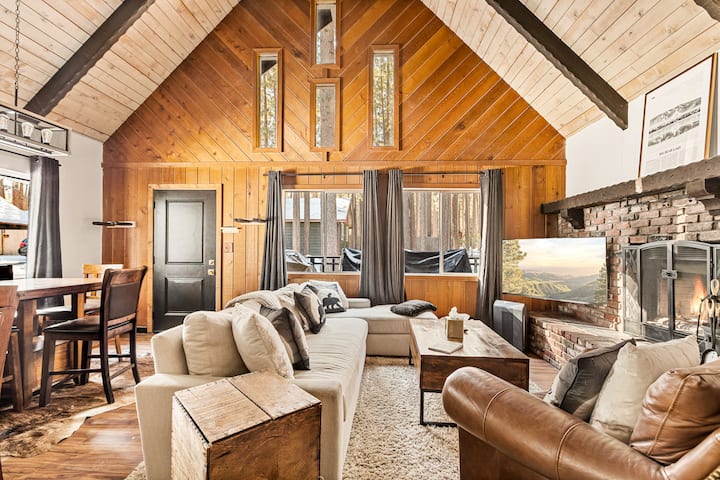 The Hideaway Big Bear | A Classic A-frame - Big Bear Lake, CA