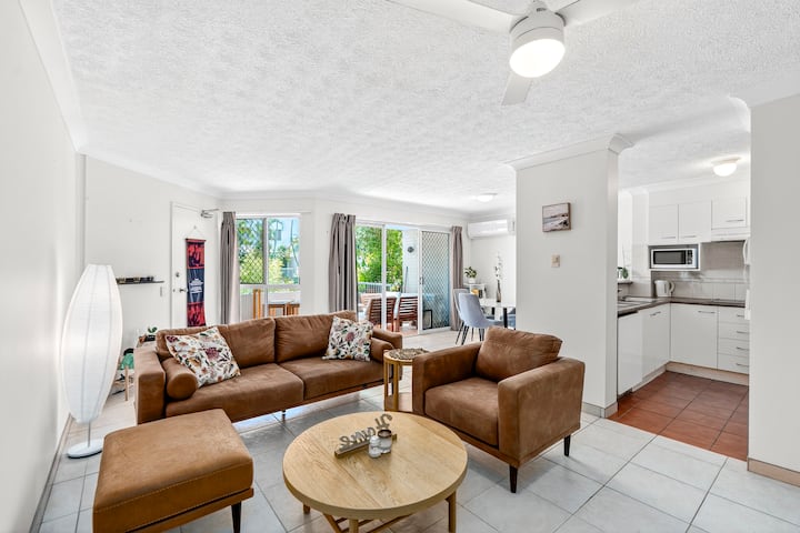 Villa Sienna Hideaway 2 Min Walk To Tramline - 布羅德海灘