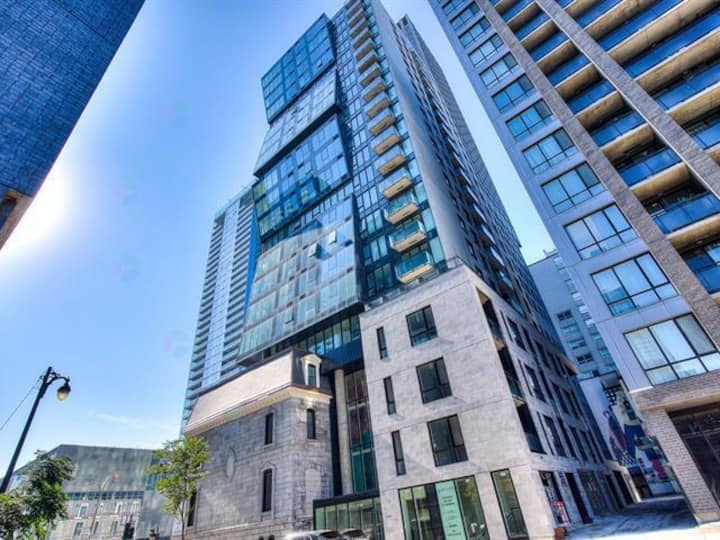 Modern Downtown Montreal Studio – Furnished - Montreal