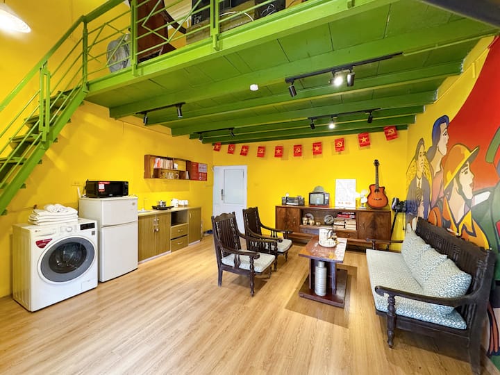 Signaturehouse/for4/walkingstreet With Balcony - Hanoi