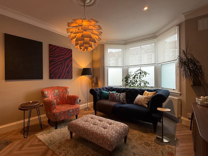 Light-filled 4br Near Elizabeth Line & City - Barking