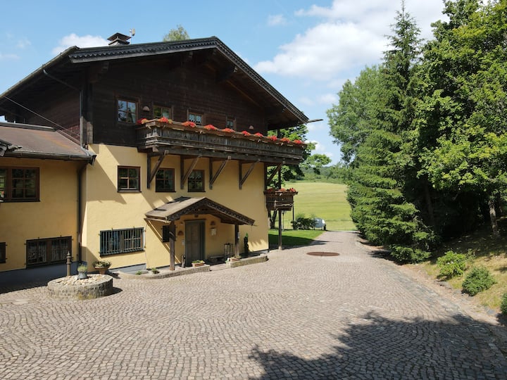 Liebevolle Landhauswohnung - Bromskirchen